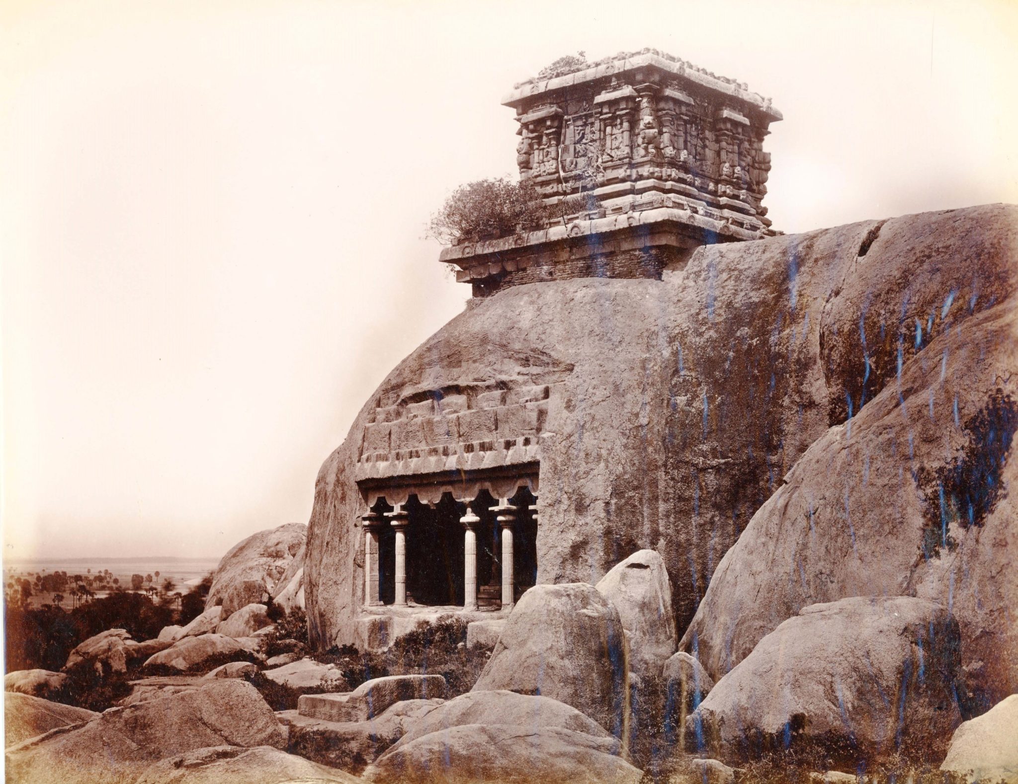 [Photo.12/(019)] The Seven Pagodas [Mamallapuram], Yemopooram Temple ...